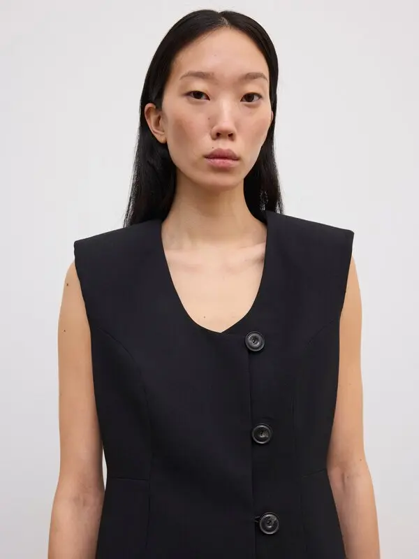 HOUSE OF DAGMAR Sleeveless Blazer