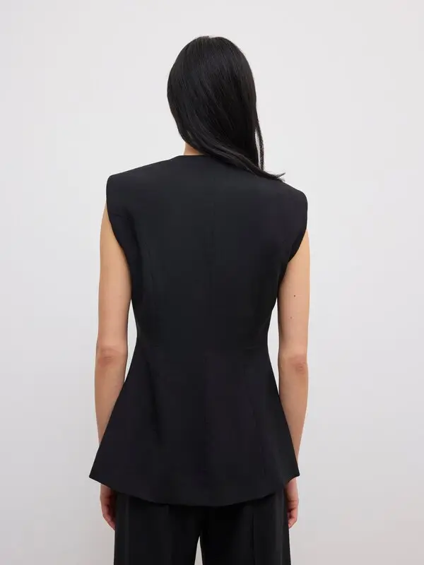 HOUSE OF DAGMAR Sleeveless Blazer