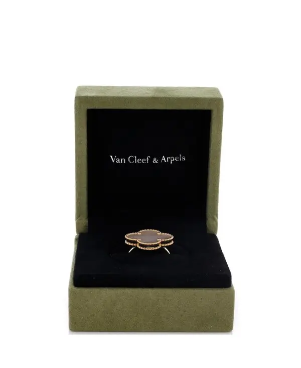 VAN CLEEF & ARPELS Magic Alhambra Ring 18k Gold With Mother Of Pearl