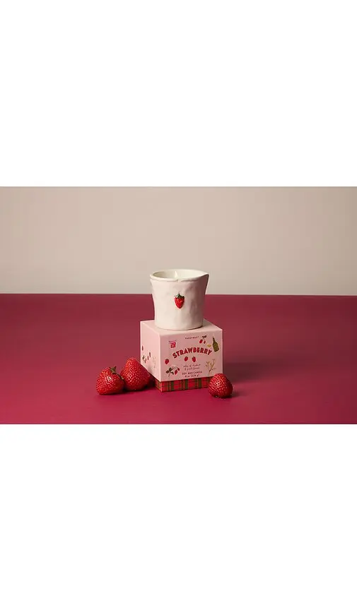 PADDYWAX Bistro Boxed Ceramic Candle In Red