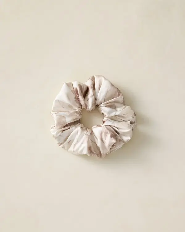 HAVEN WELL WITHIN Washable Silk Tranquil Floral Scrunchie - Haze Multicolor