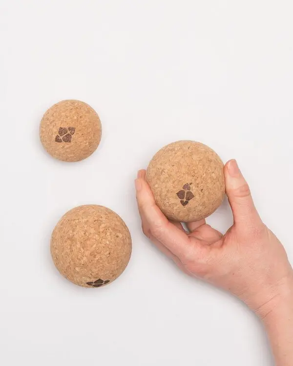 B, HALFMOON Massage Ball Trio