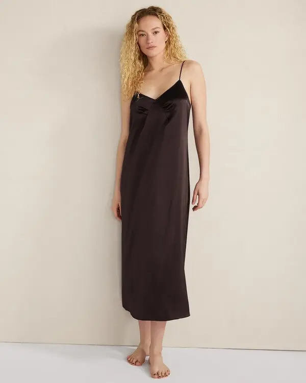 HAVEN WELL WITHIN Washable Silk Pleated Midi Chemise - Blackcurrant