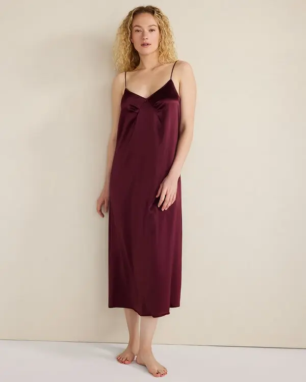 HAVEN WELL WITHIN Washable Silk Pleated Midi Chemise - Burgundy Berry