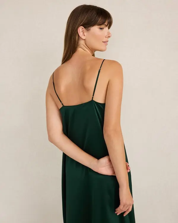 HAVEN WELL WITHIN Washable Silk Pleated Midi Chemise - True Navy