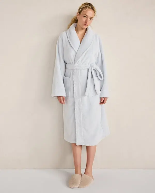 HAVEN WELL WITHIN Plush Robe - Glacier Frost