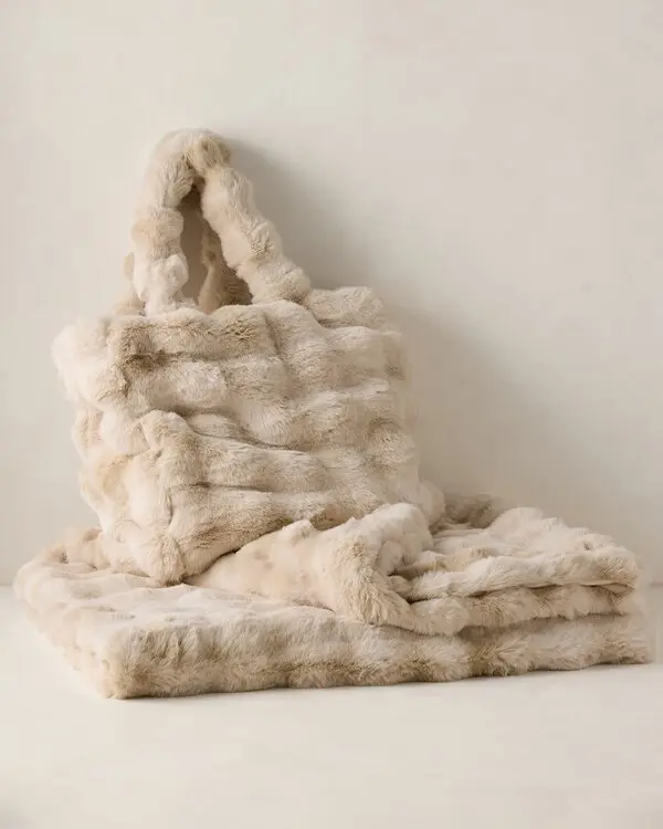 HAVEN WELL WITHIN Faux Fur Throw Blanket And Tote Set - Cream