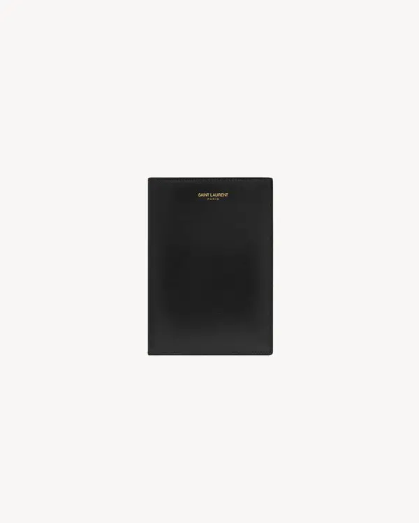 Saint Laurent Paris Passport Holder In Lacquered Leather - Black