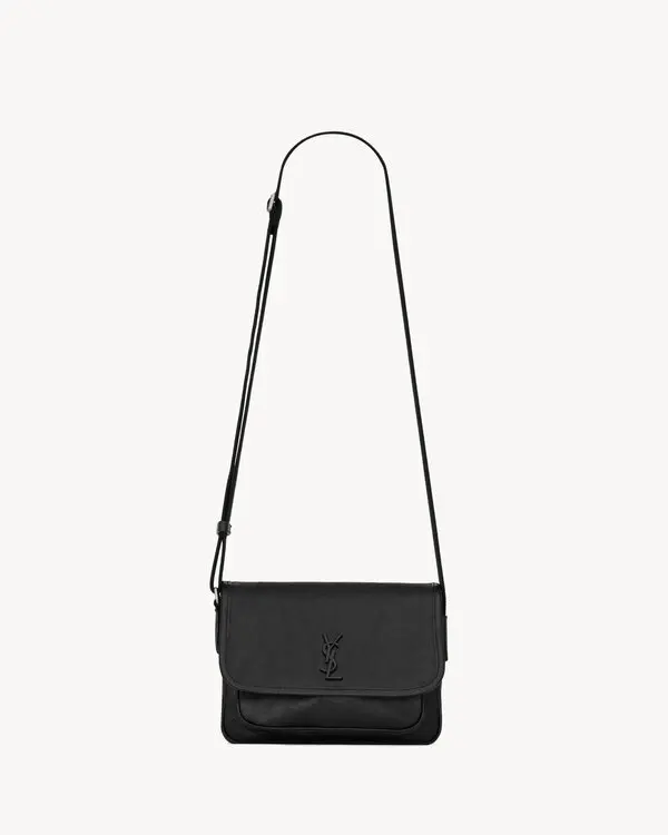 Saint Laurent Niki Small Messenger In Grained Leather - Black