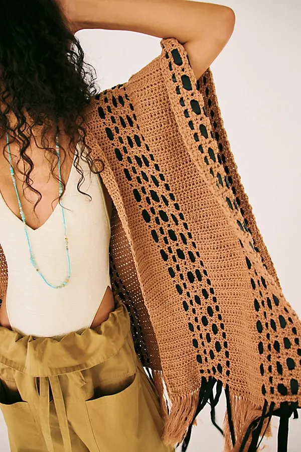 THE FARRA Crucera Poncho