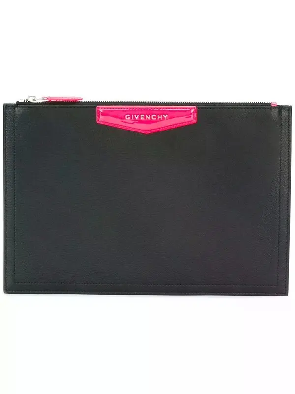 Givenchy Antigona Clutch In Goatskin Leather - Black