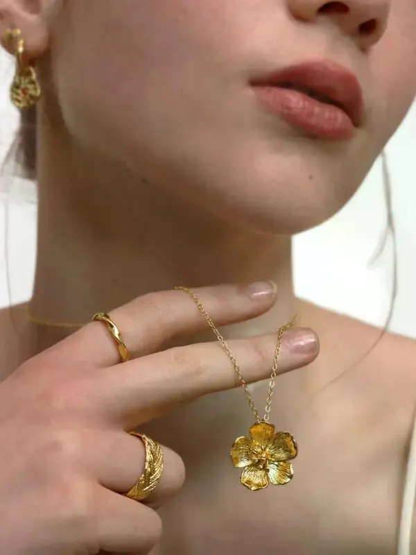 OTTOMAN HANDS Flower Pendant Necklace