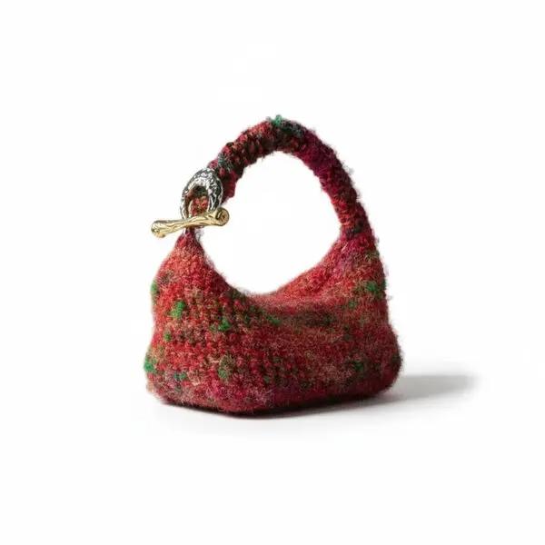 ISKRA Small Gigi Clasp Bag In Silk - Red