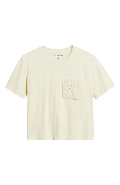 CITY BLUES Crocheted Pocket T-shirt - Parchment