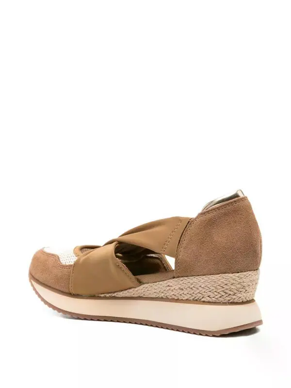 GIOSEPPO Vuka Crossover-strap Pumps