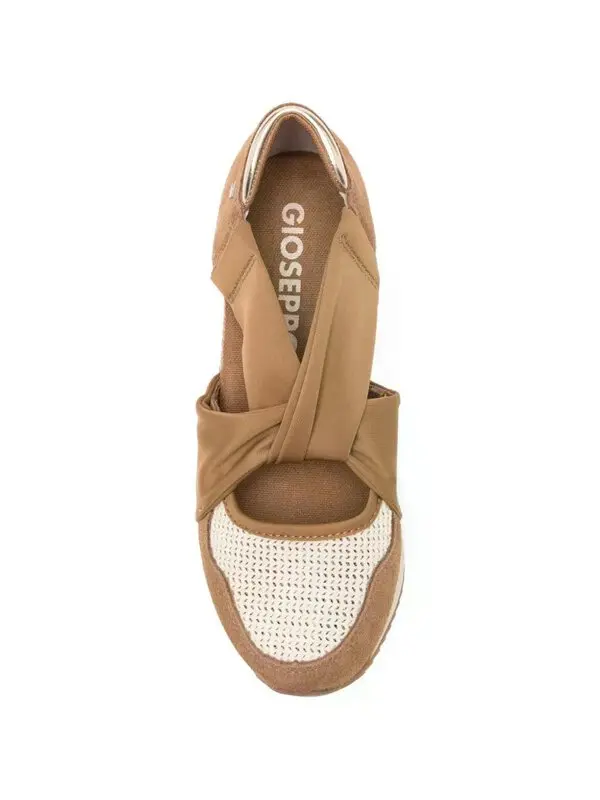 GIOSEPPO Vuka Crossover-strap Pumps