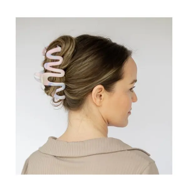 HEADBANDS OF HOPE Large Wavy Claw Clip