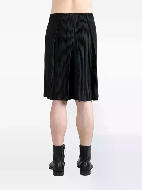 Issey Miyake Pleated Wide-leg Shorts - Black
