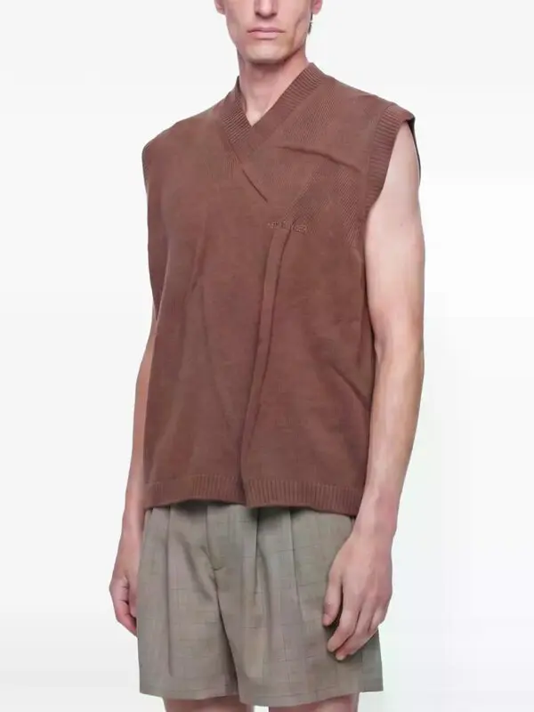 HED MAYNER V-neck Logo Vest