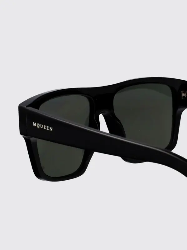 Alexander McQueen Oversized Square Shield Sunglasses In Acetate With Contrast Logo - Black