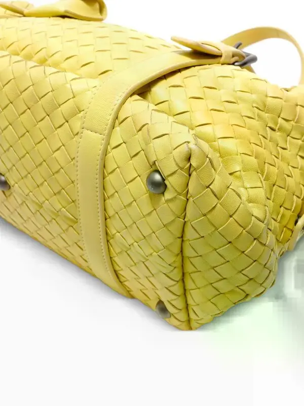Bottega Veneta Leather Intrecciato Shoulder Bag - Yellow