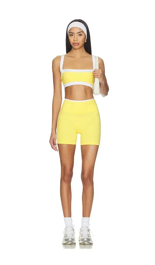 FORM Straight Neck Sports Bra In Yellow