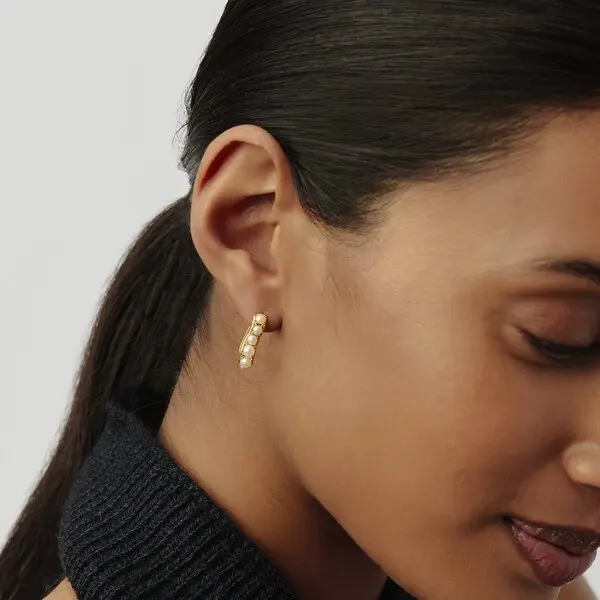 MISSOMA Pearl Wave Hoop Earrings
