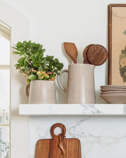UNE VIE NOMADE Earth Lines Pitcher