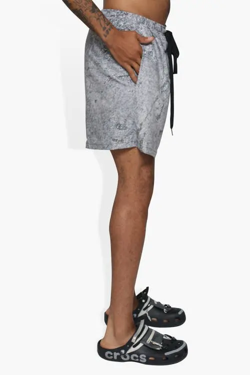 THE CELECT Smart Short With Faux Marble Print - Grey