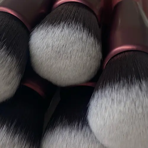 IDUN MINERALS Pro Soft Kabuki Brush