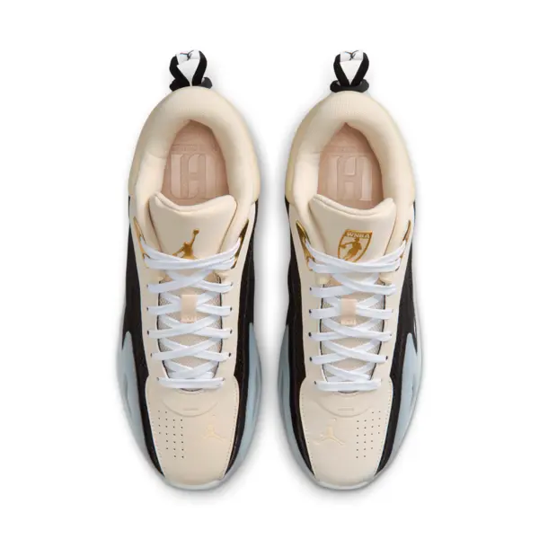 JORDAN Heir Series 2 "precious Medals" Basketball Shoes - White