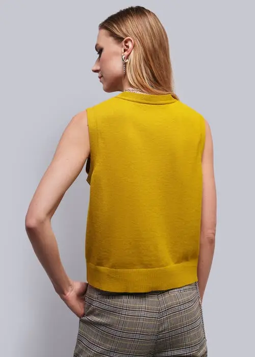WILDFANG The Everyday Sweater Vest - Dijon