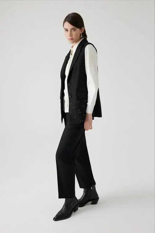 EXQUISE Aretha Embroidered Vest