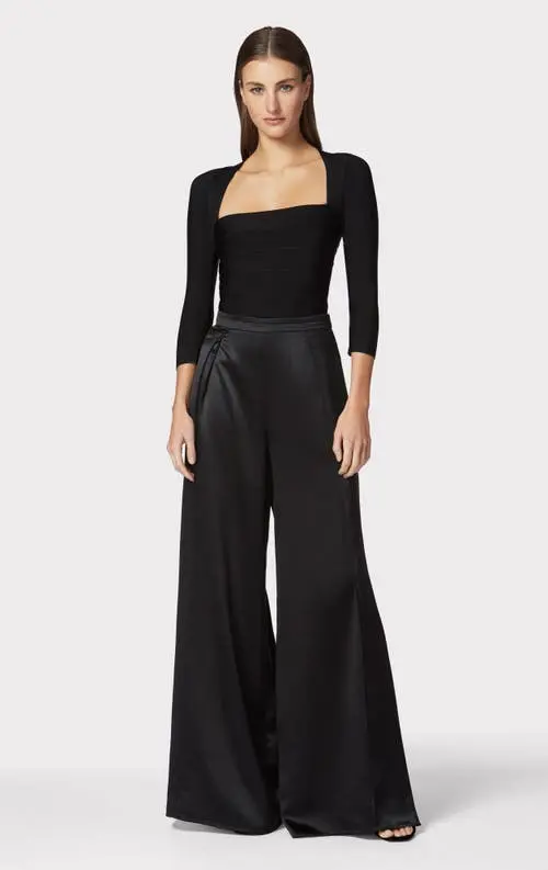Herve Leger Bandage Top With Square Neckline And 3/4 Sleeves