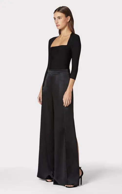 Herve Leger Bandage Top With Square Neckline And 3/4 Sleeves