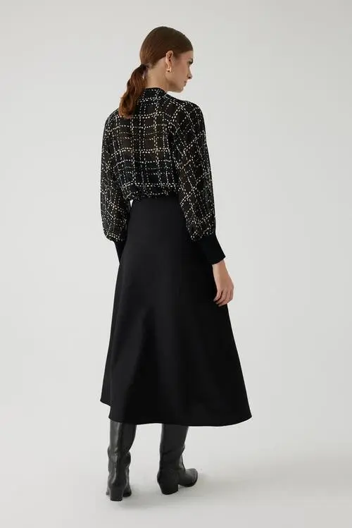 EXQUISE Amadea Pleated Skirt