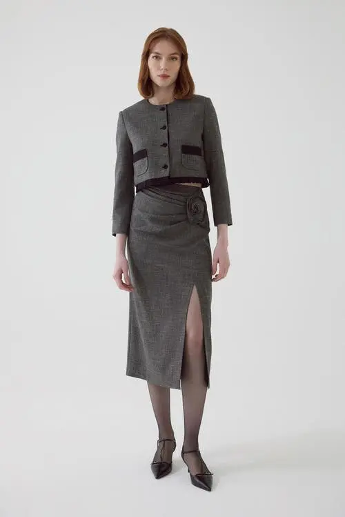 EXQUISE Amias Cropped Jacket