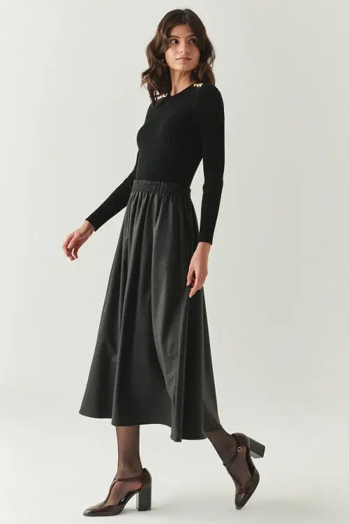 EXQUISE Lauryn Midi Skirt