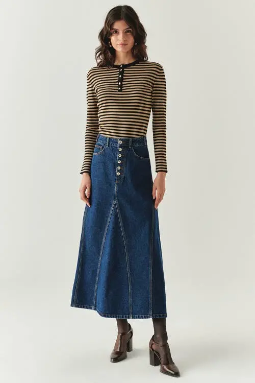 EXQUISE Araya Denim Maxi Skirt