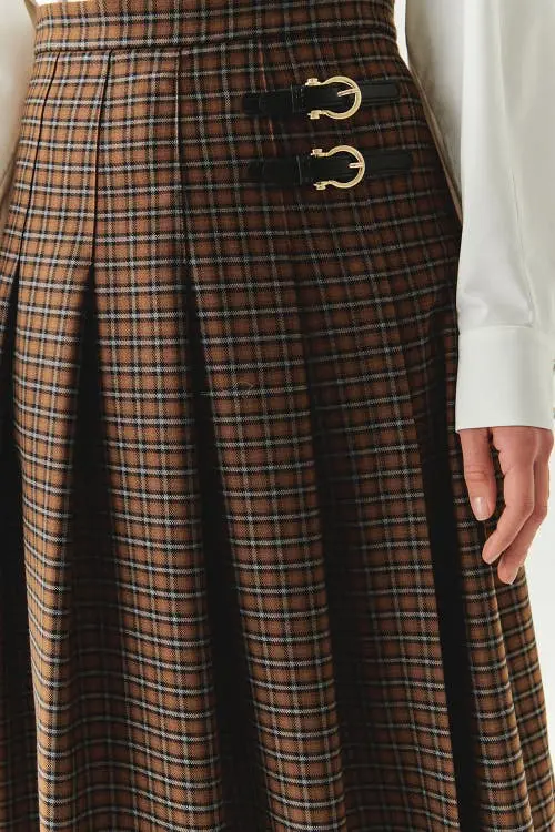 EXQUISE Zayla Checked Midi Skirt