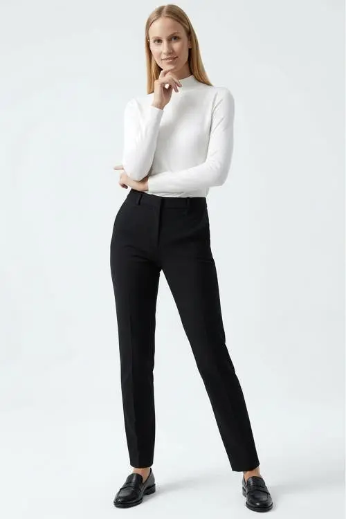 EXQUISE Slim Fit High-waist Woven Pants