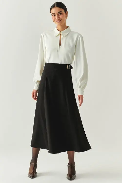 EXQUISE Flared Midi Skirt