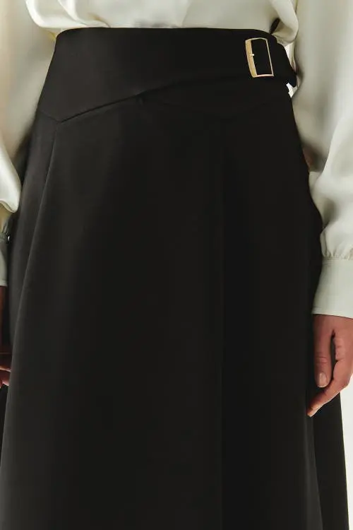 EXQUISE Flared Midi Skirt