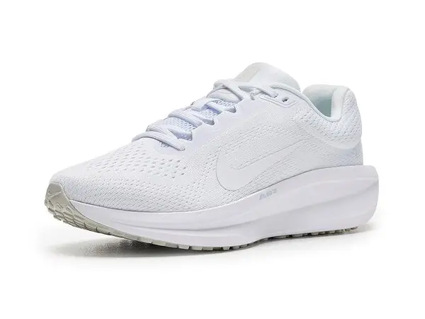 Nike Winflo 11 Athletic Sneakers - White