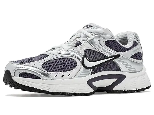 Nike V5 Rnr Athletic Sneakers - Silver