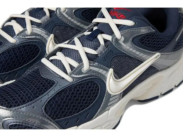 Nike V5 Rnr Athletic Sneakers - Navy