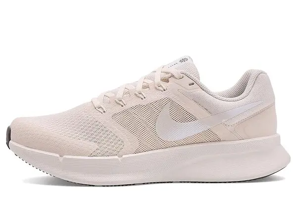 Nike Run Swift 3 Athletic Shoes - Pink