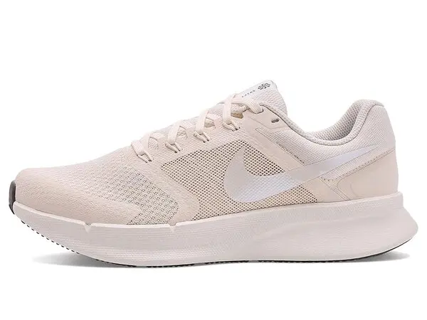 Nike Run Swift 3 Athletic Shoes - Pink