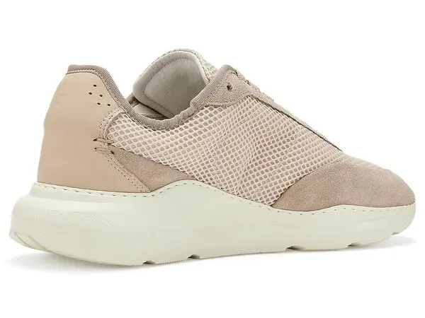 Greats Manhattan City Runner Athletic Sneakers - Beige