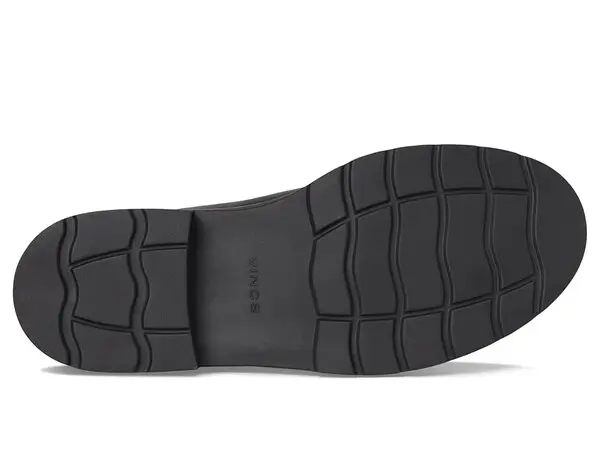 Vince Pinecrest Ii Chelsea Lug Sole Boots - Black